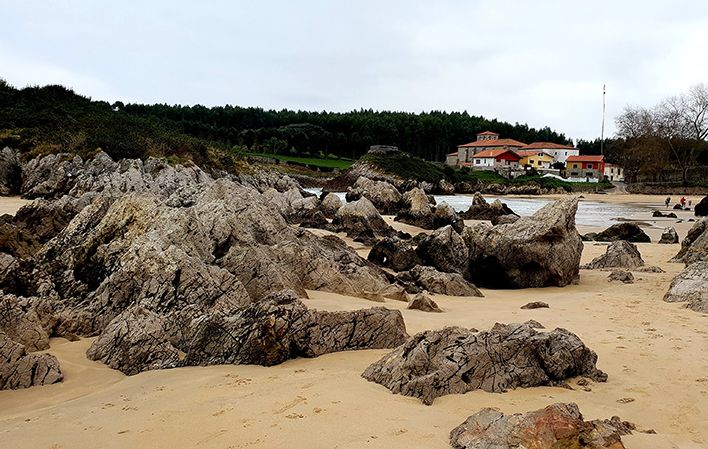 Palombina Beach - Turismo Asturias